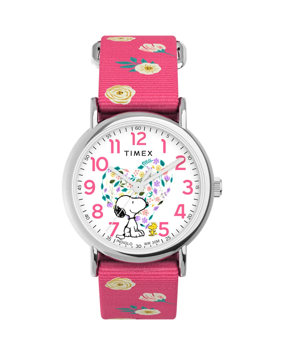 Timex Weekender x Snoopy Floral 38mm Eclairage INDIGLO® TW2W83100 ...